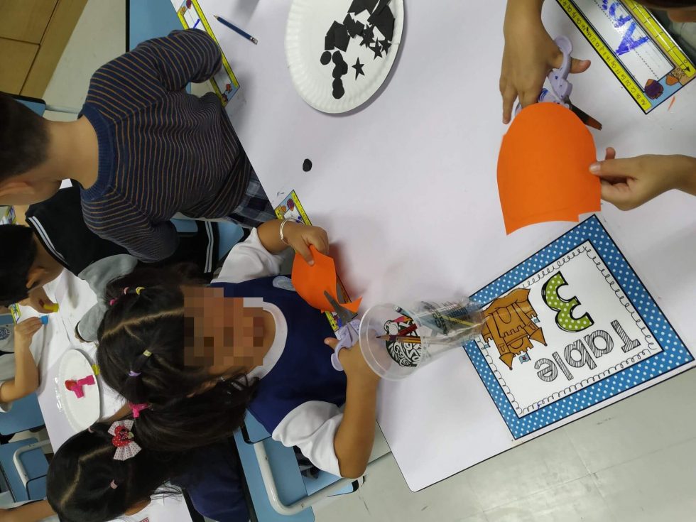 ESL: Halloween lesson - The Indian Lion - Actividades y recursos